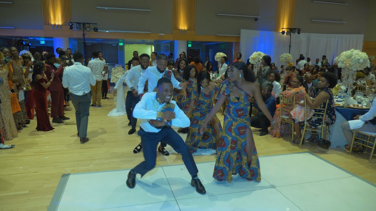 Amazing Congolese Wedding Entrance Dance - YouTube