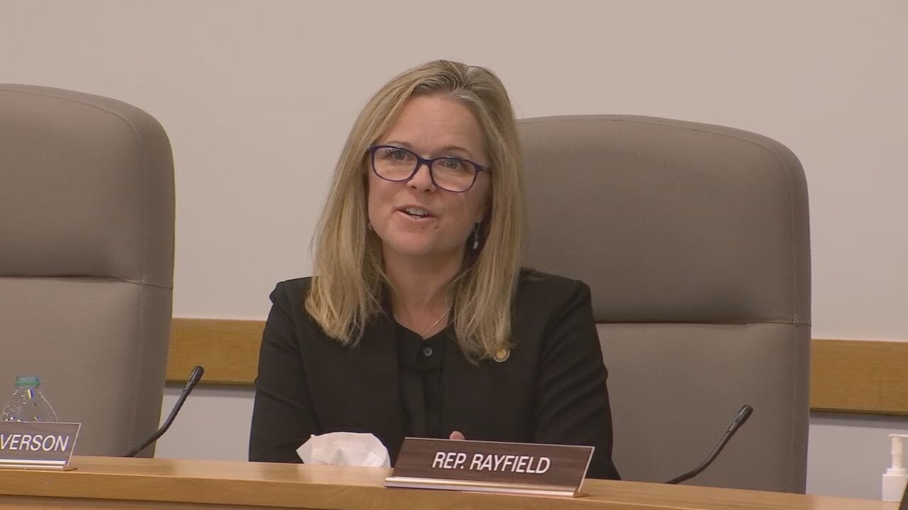 Oregon lawmakers gather for first day of 2023 Oregon Legislative ...