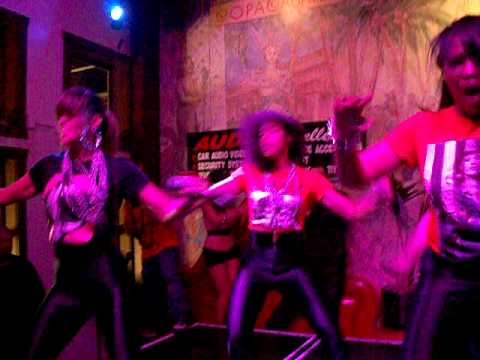 DRINK IN MY CUP( LIVE) ELECTRIK RED - YouTube