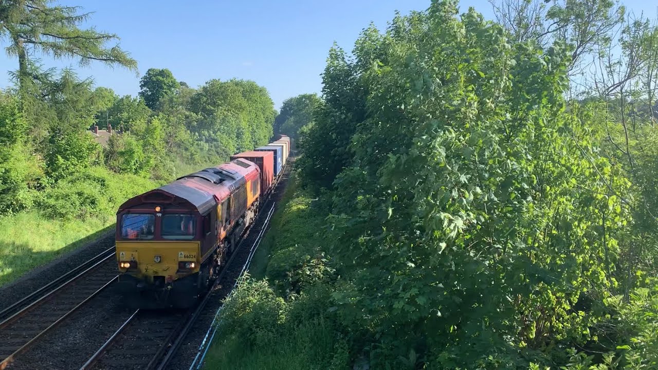 Class 66 | 66024 | DB Cargo UK - EWS Livery - YouTube