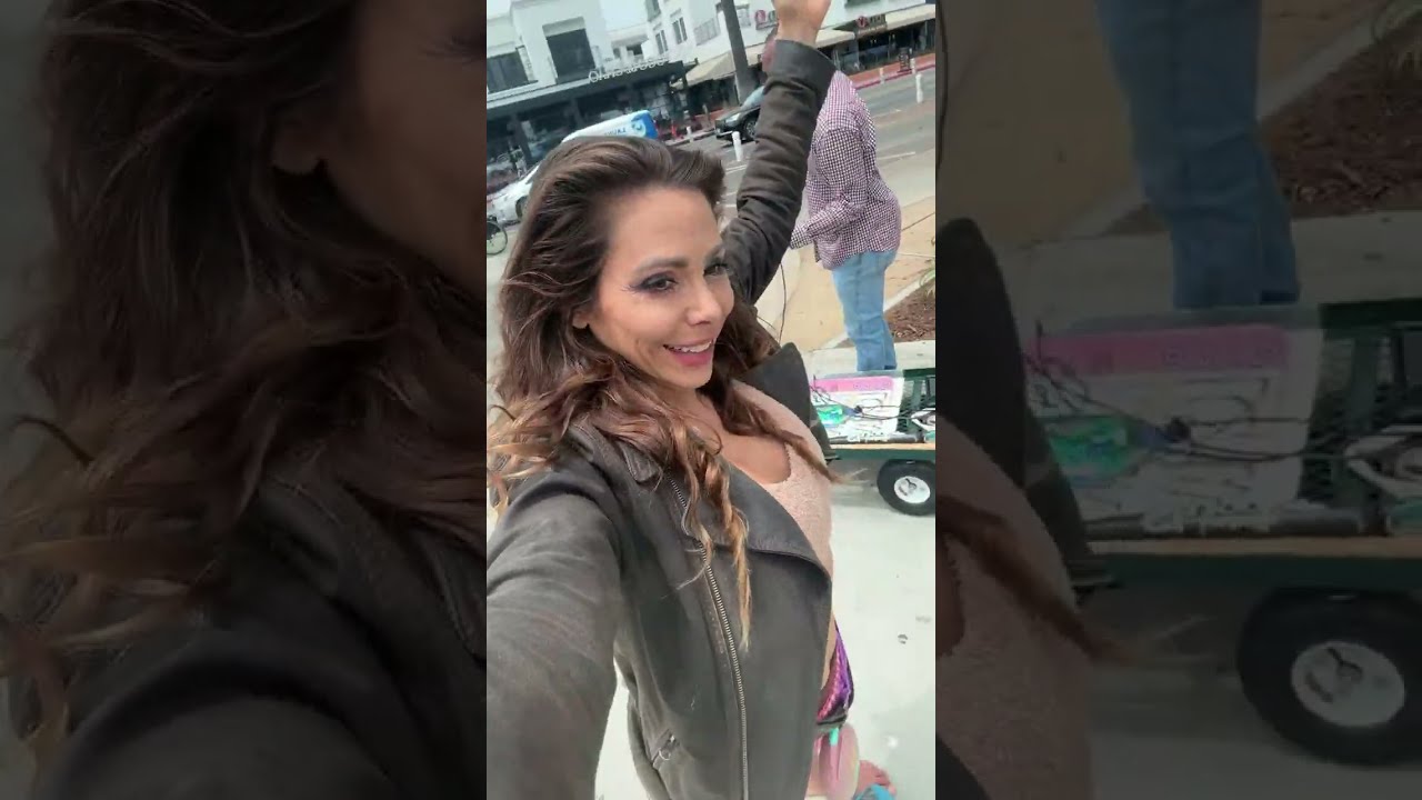 Daisy The Venice Healer is live! - YouTube