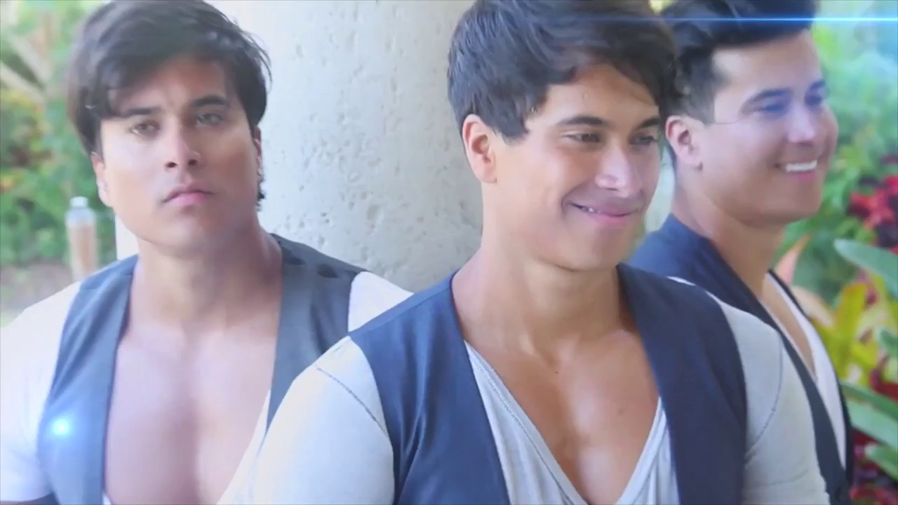 ASI - LOS TRILLIZOS GRABANDO EN EL ESTUDIO - YouTube