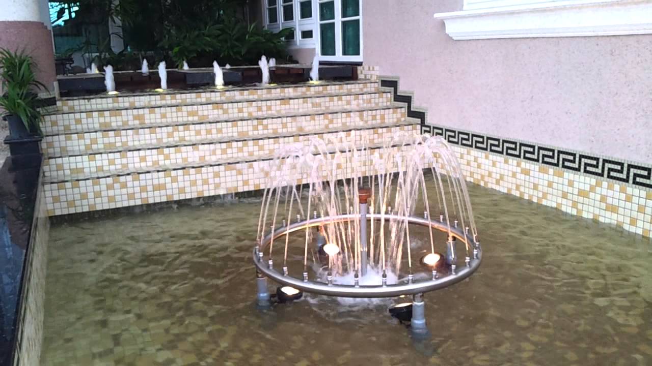 Fountain ring - YouTube
