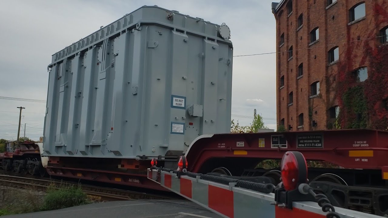 FALL TRAINS Long CN Freight With Huge Transformer Load at St Ambroise ...