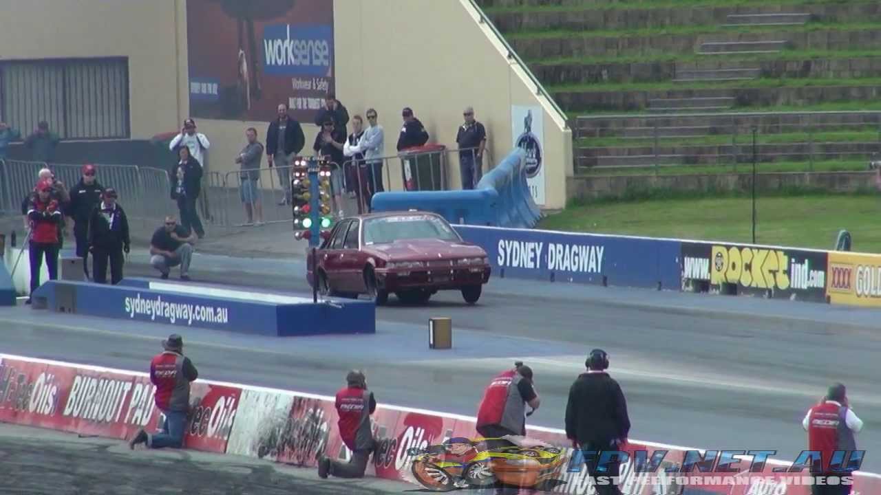 7 SEC V8 TURBO VL CALAIS CRASH AT SYDNEY DRAGWAY 13.7.2013 - YouTube