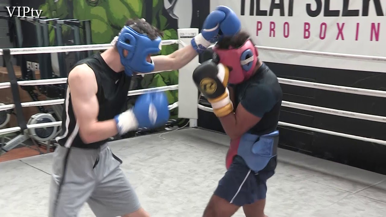 Rashad Mohammed returns to Oldham 28 Oct for his pro debut again. - YouTube