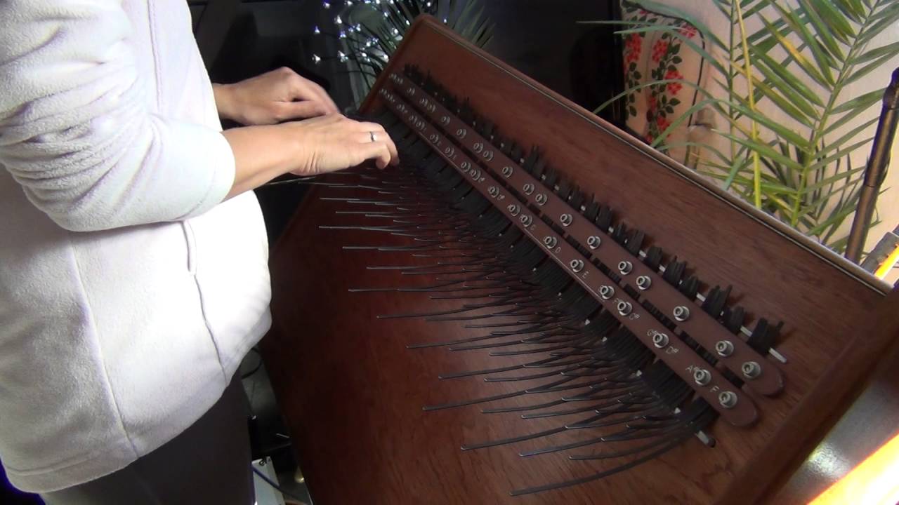 Izabella Effenberg plays Array Instrument - YouTube