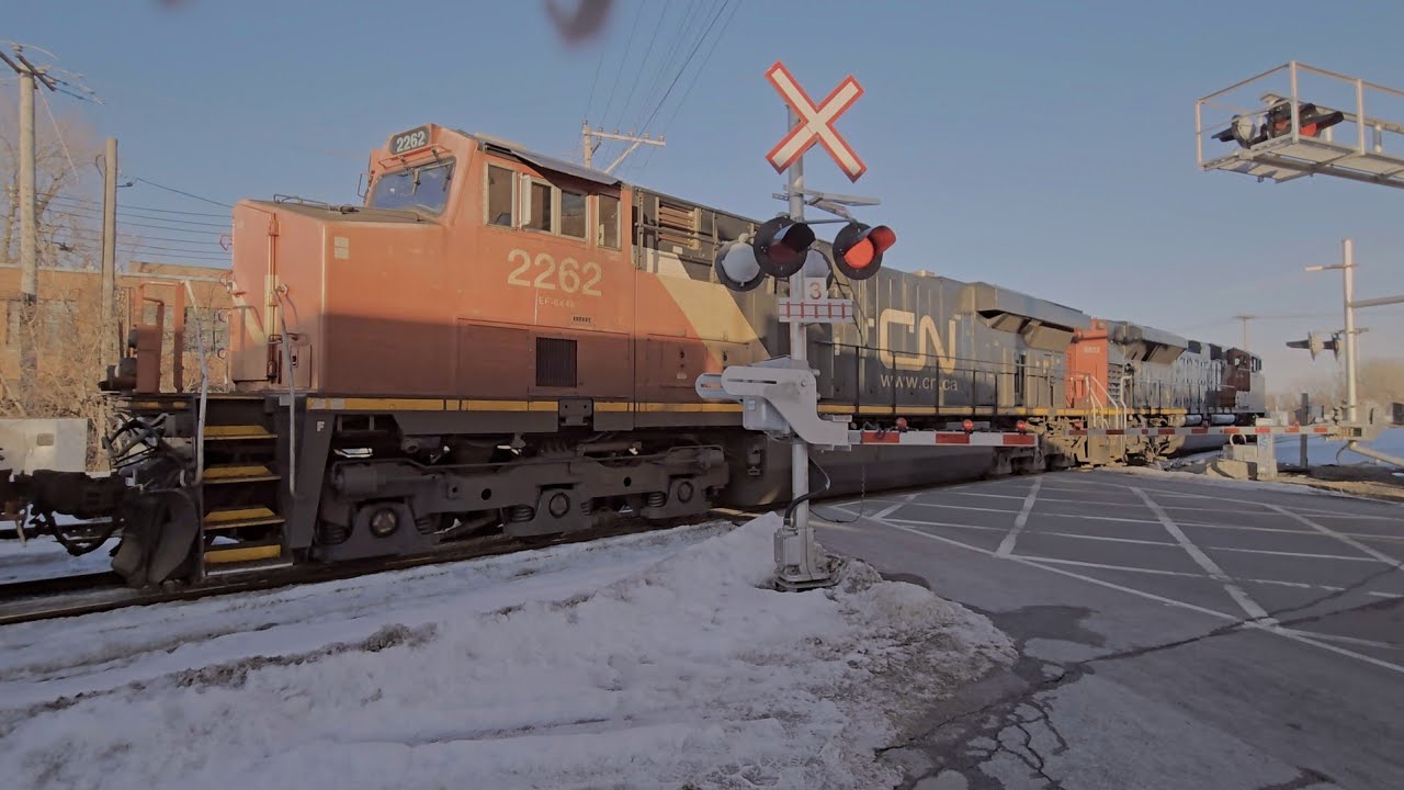WINTER TRAINS CN Welded Ribon Rail Train and Mixed Freight at St ...