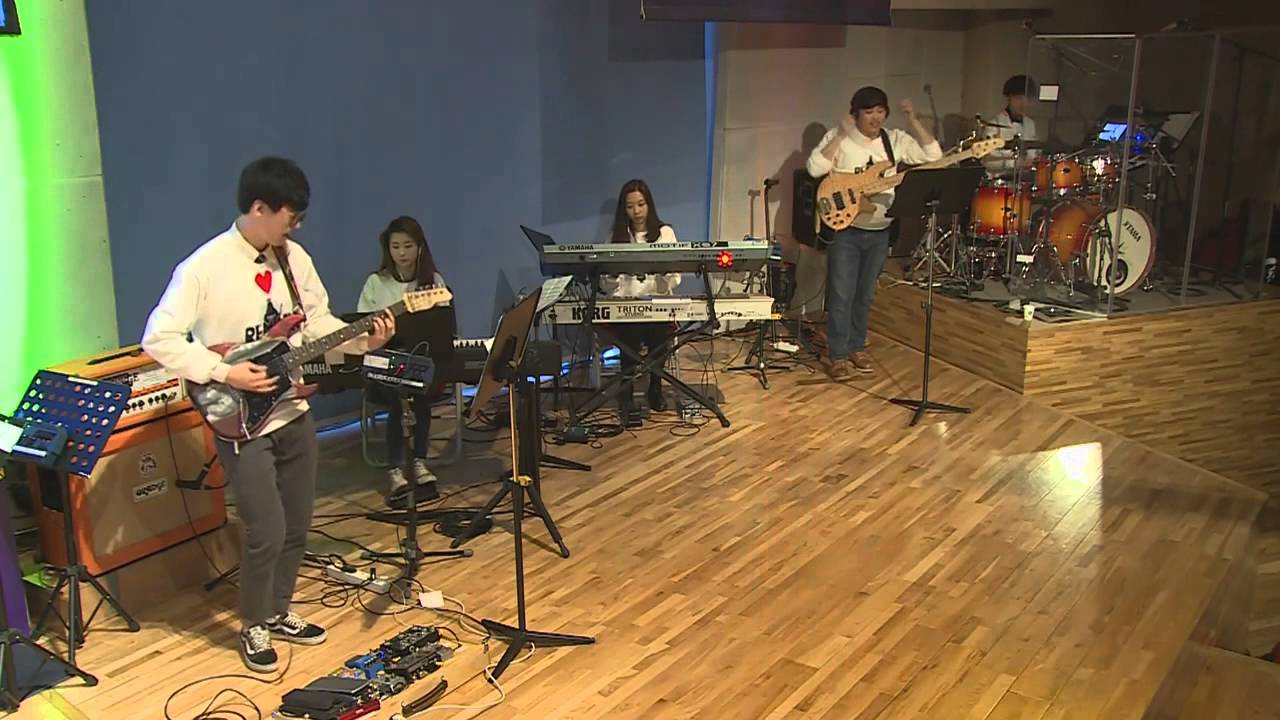 HILLSONG YOUNG & FREE - Wake Band cover. - YouTube