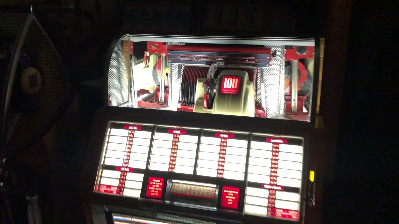 Restored 1951 Seeburg B Jukebox - YouTube