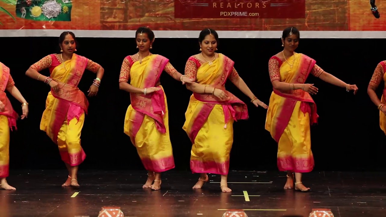 GPTM Pongal Thiruvizha 2020 - Pongal themed folk dance show3 - YouTube