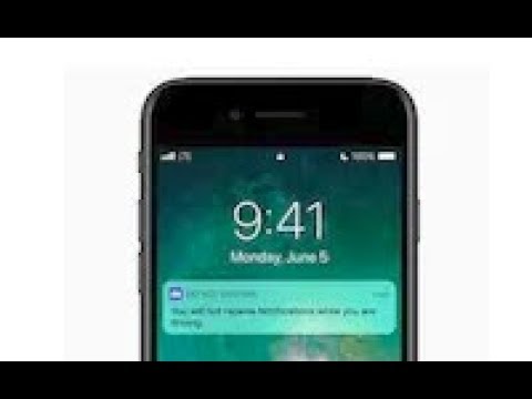tech news:New iOS 11 Bug Causes iPhone Crashes, Blocks Access to Messages and WhatsApp - YouTube