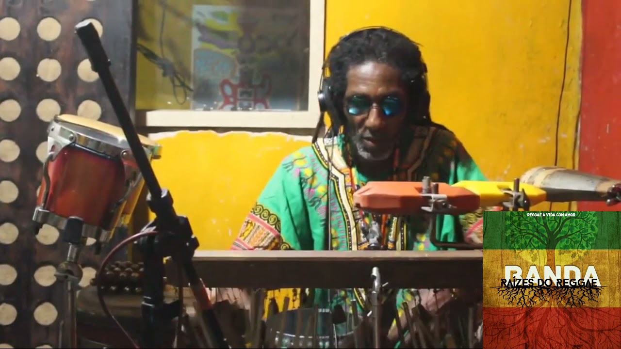 Banda Raízes do Reggae.Vidioclipe música de Dezarie - YouTube