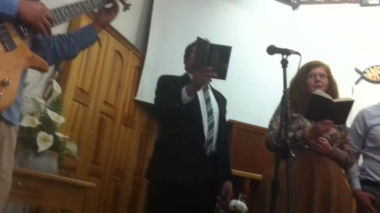 "Redeemed" (HYMN ) / "Comprado por Sangre" (HIMNO), IDC Gto. - YouTube