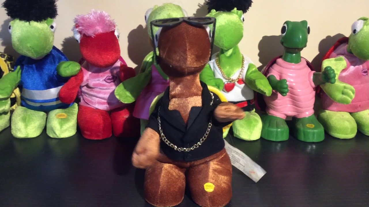 Gemmy Animated "Turtle Dancers" sings and dances to 'I like to Move it ...