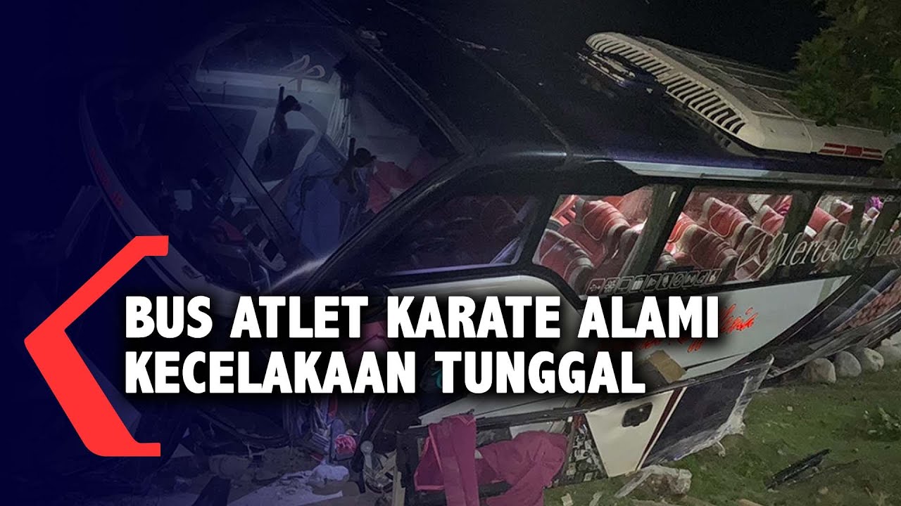 Bus Atlet Karate Alami Kecelakaan Tunggal - YouTube
