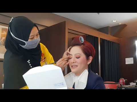dibalik layar siaran world boxing #presenterputriviola