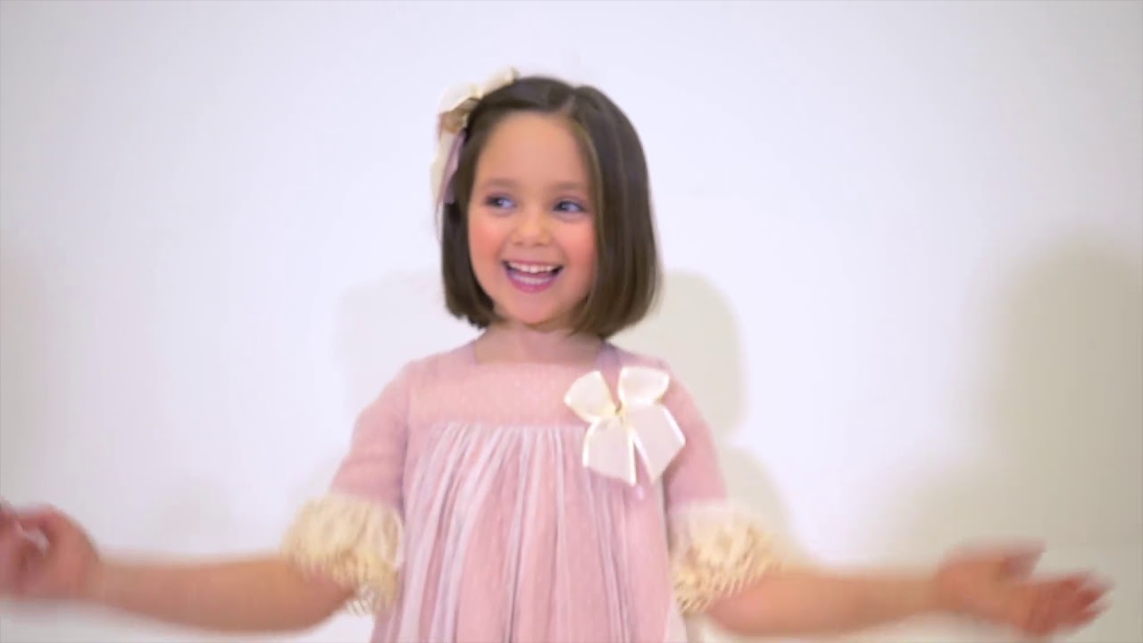 Marta y Paula Moda Infantil. Colección Primavera Verano 2019 - YouTube