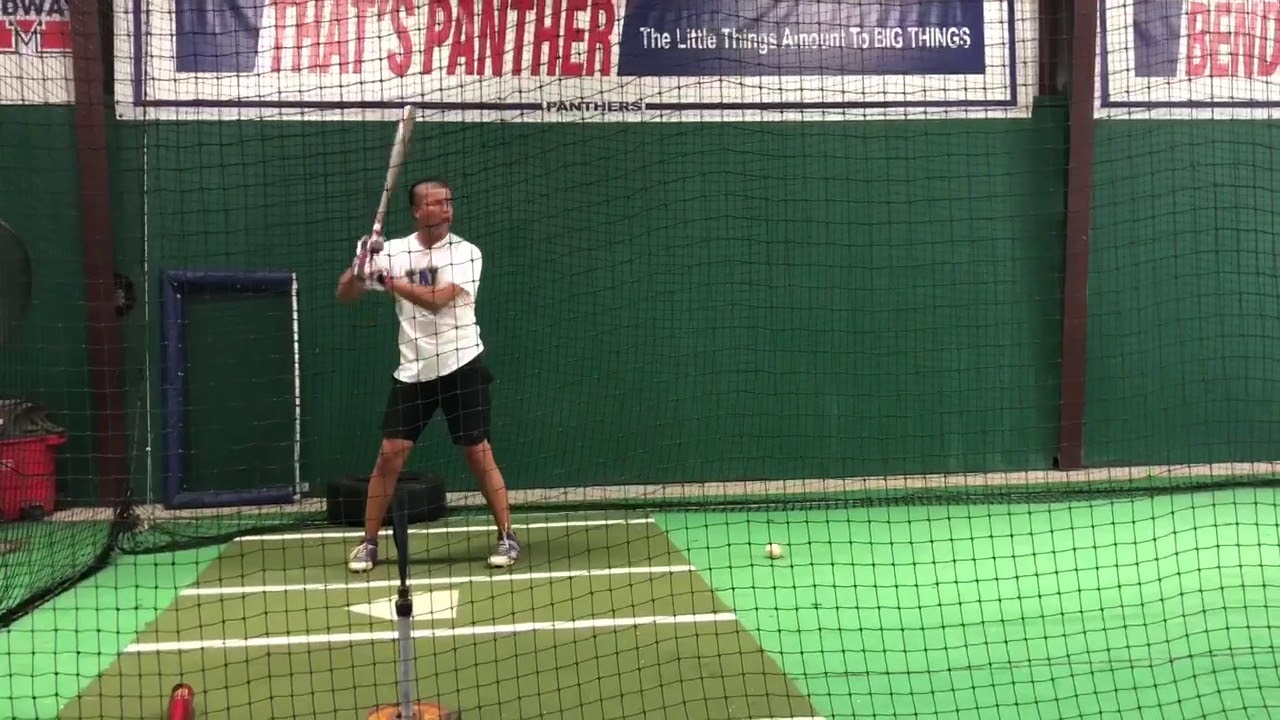 Daniel Bojorquez 2020 prospect hitting in cage - YouTube