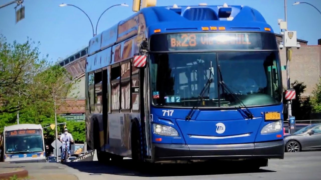 2017 New Flyer XN40 #717 on the Bx28 at Kingsbridge Road and Grand ...