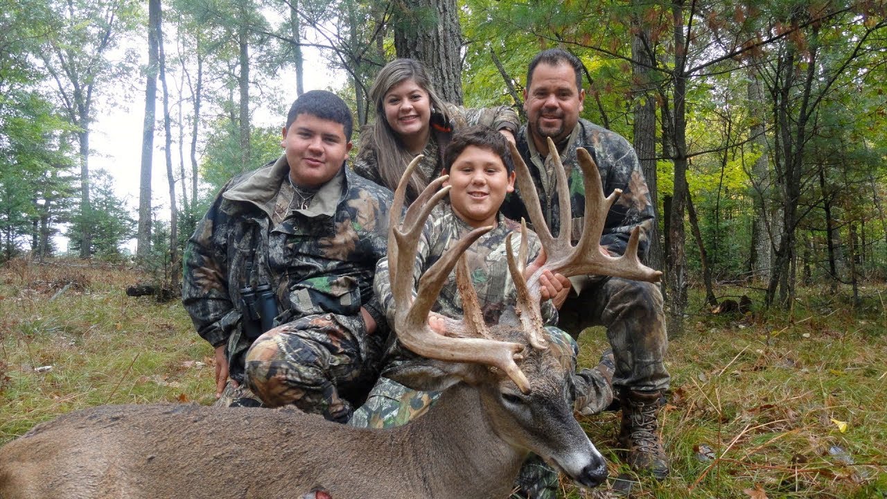 A Family Affair Deer Hunting - YouTube