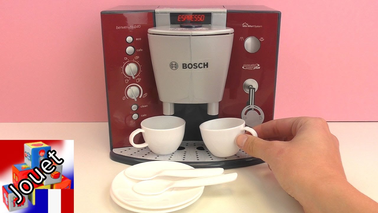 Let’s Play faire un café – Quel jouet va pouvoir boire un café avec moi ...