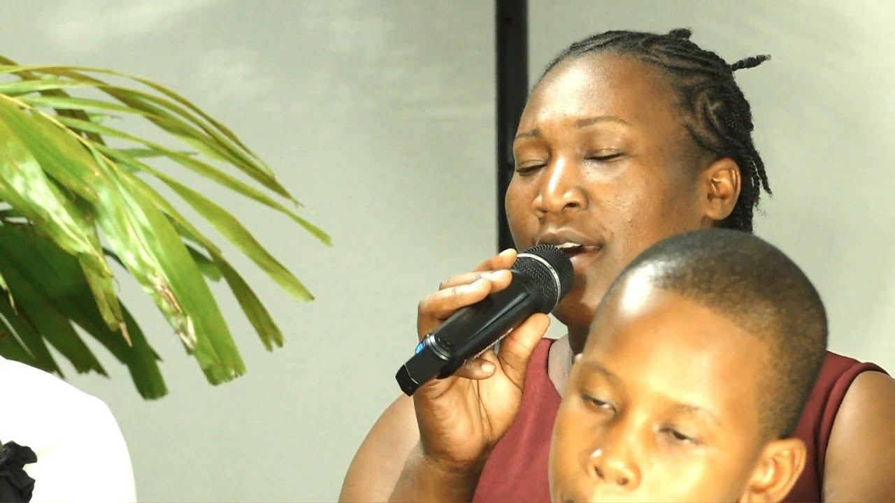 ESTHER MSOKE | NOEL YA KWANZA - YouTube
