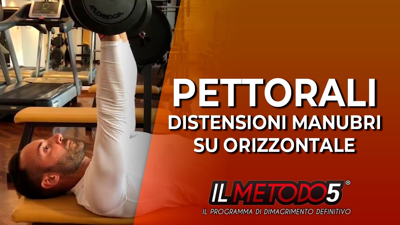 Distensioni manubri su orizzontale - Pettorali - YouTube