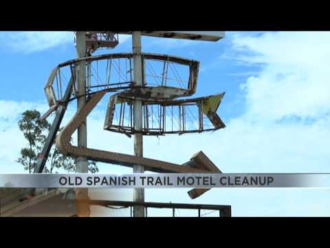 Burned Spanish Trail Motel site being cleared in South Tucson