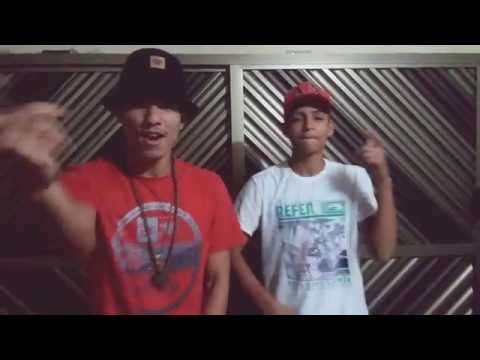 MC Arno - elas quer    e    mc vitinho da vm -  os traje é dos mostro