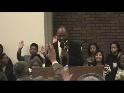 Bro. Nunley sings "The Lighthouse" by Ronnie Hinson - YouTube