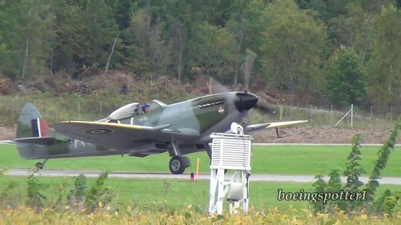 Spitfire Air Display @ The Gatineau Air Show - YouTube