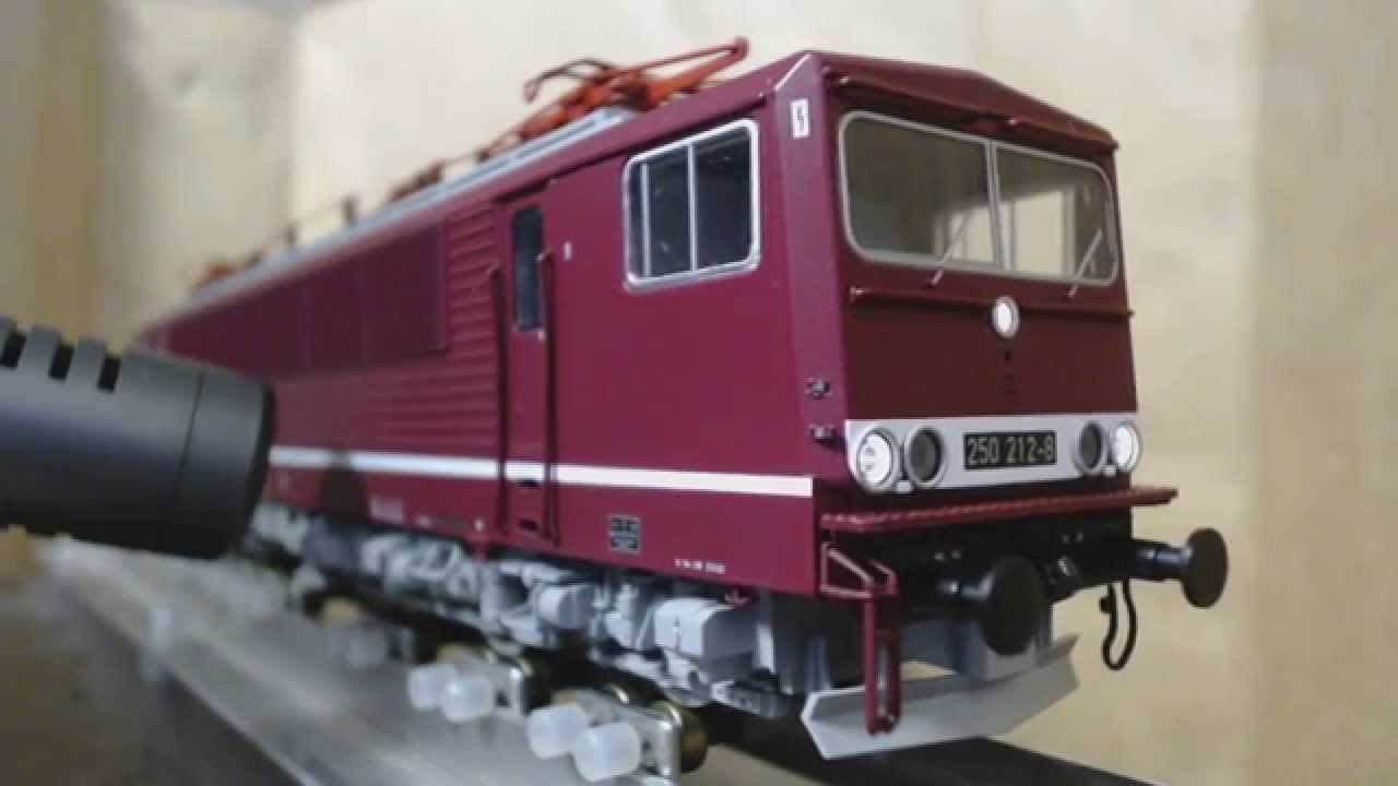 Gützold 39 304, DR BR 250 - YouTube