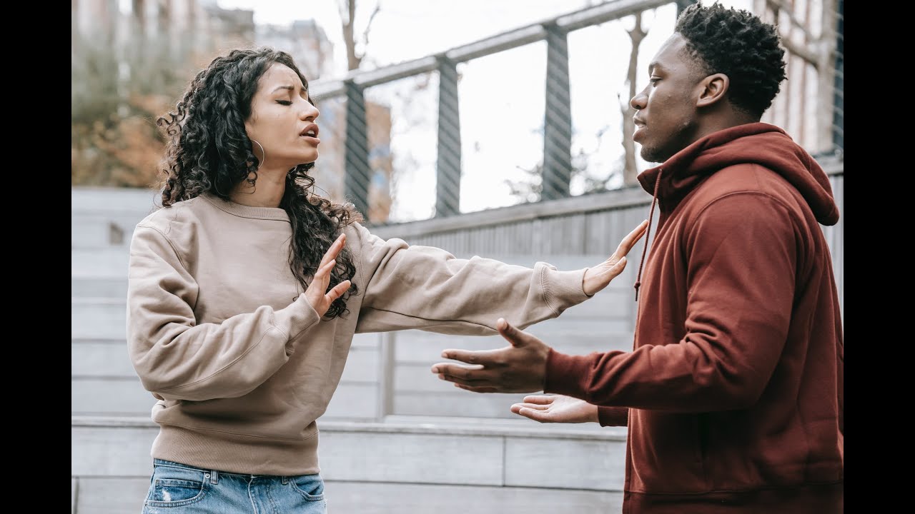 3 Tips to help you avoid unwanted advances from a stranger. - YouTube