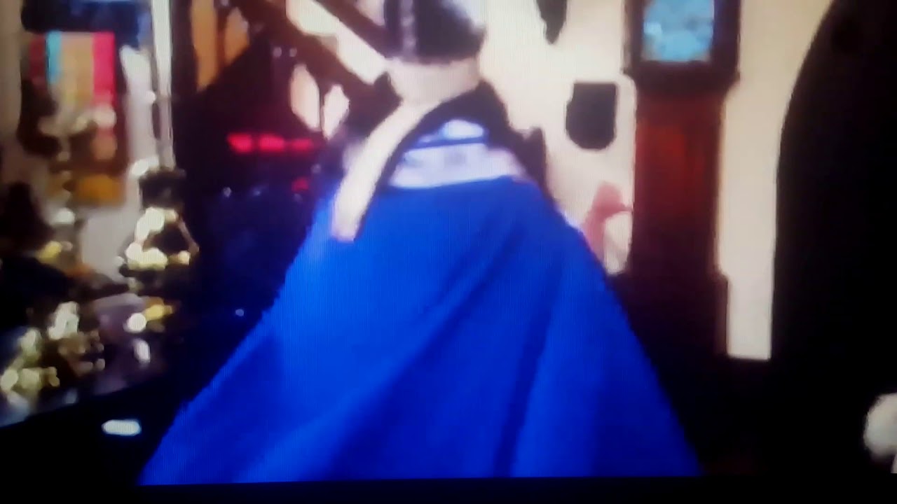 mad vicar dancing to El Caballito del palo - YouTube