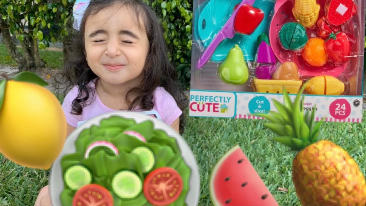 Perfectly Cute Farmer's Market Fruit & Veggie Play Food & Kitchen - YouTube