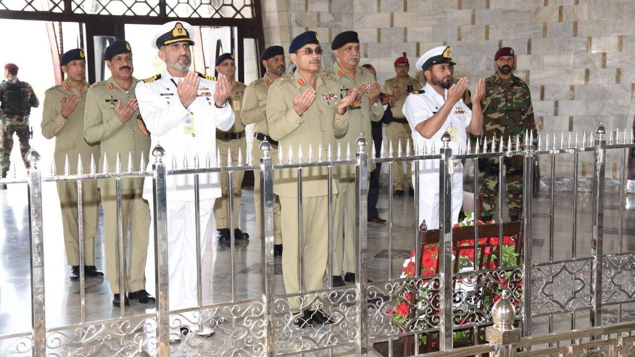 Press Release No 112/2022 - COAS Visited Mausoleums of Quaid-e-Azam - 7 ...