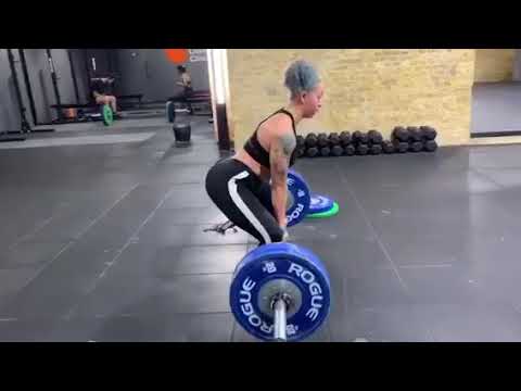 Frog Stance/Narrow Sumo Deadlift - YouTube