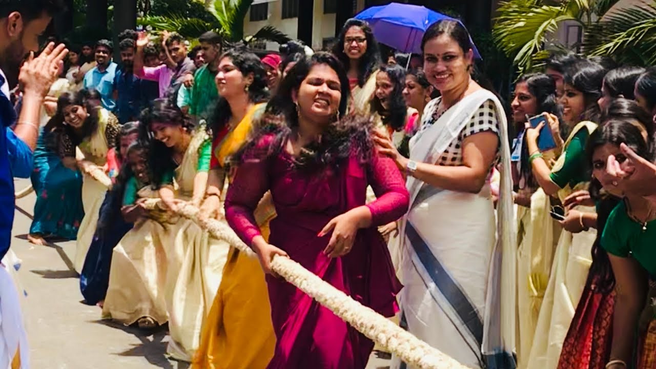 Ladies Tug of war : Tight competition vadam vali Aparatha - YouTube