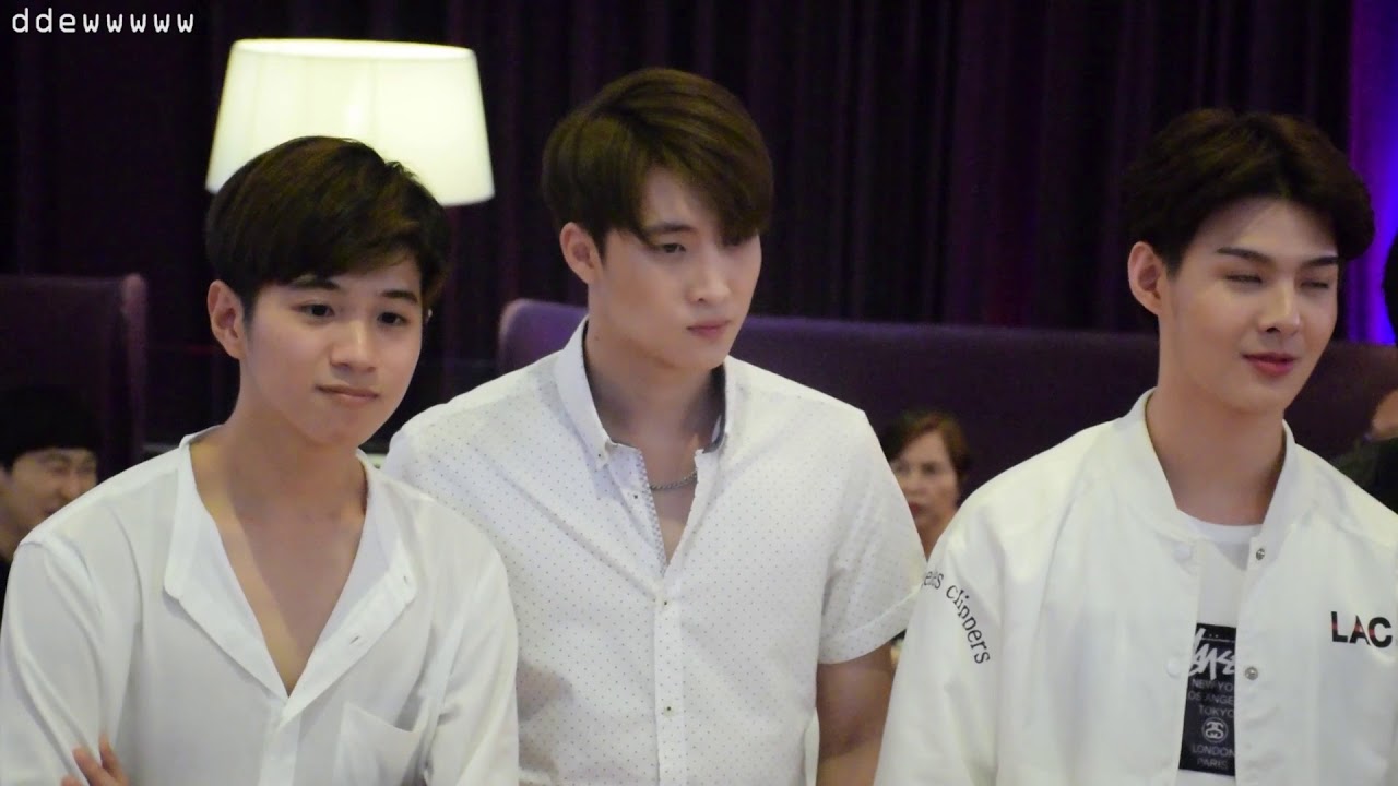 20180212 Malila Premiere - Arrival - YouTube