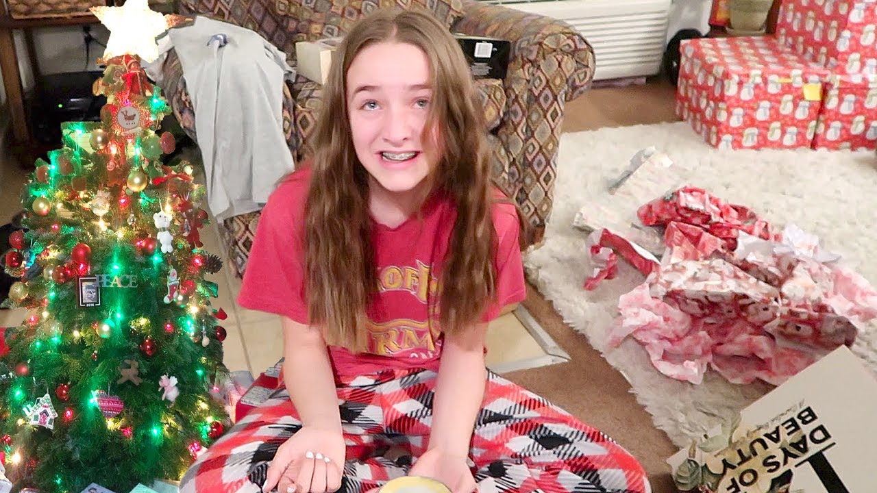 The Patsy Family Christmas Special!!! *Emotional Present Opening* - YouTube