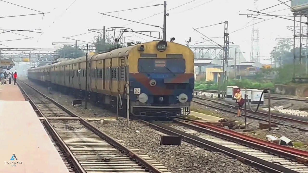 Beautiful old MEMU departure from Katwa junction - YouTube
