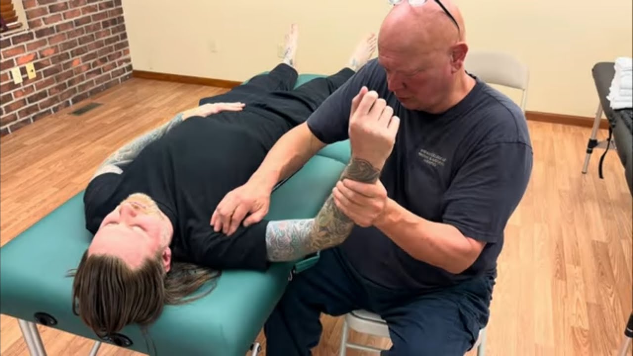 Deep shoulder massage. Raynor massage to loosen the arm and shoulder ...