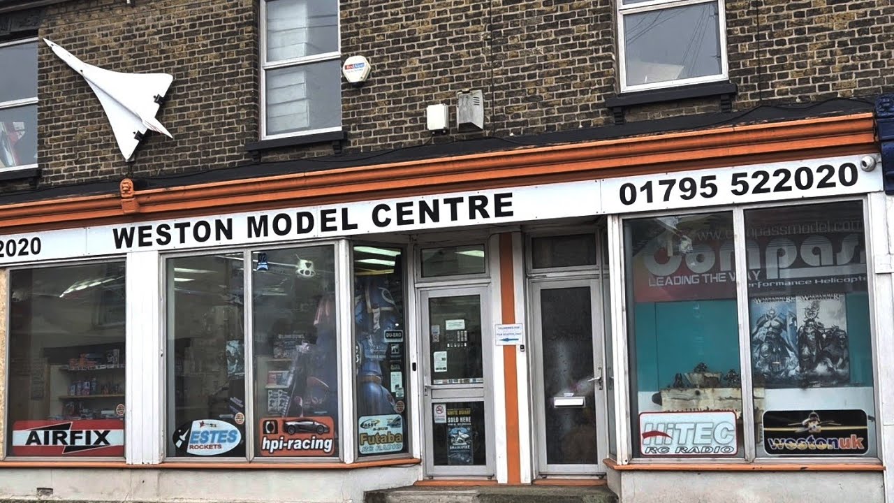lets look inside weston model and rc centre at Teynham Sittingbourne ...