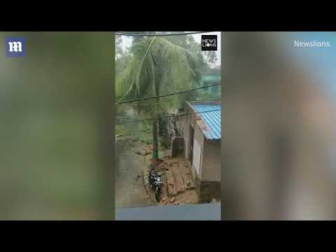 Video: Indian family escape home moments before cyclone tears roof off