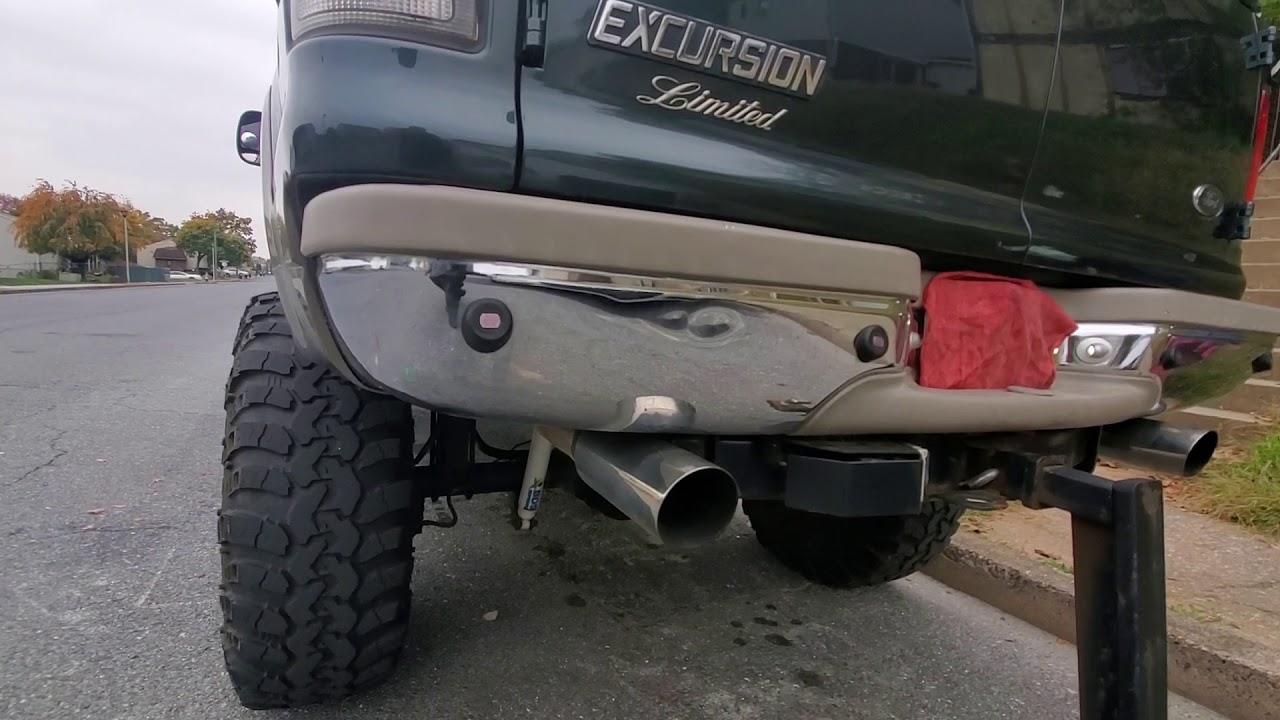 Lifted v10 ford excursion cold start - YouTube