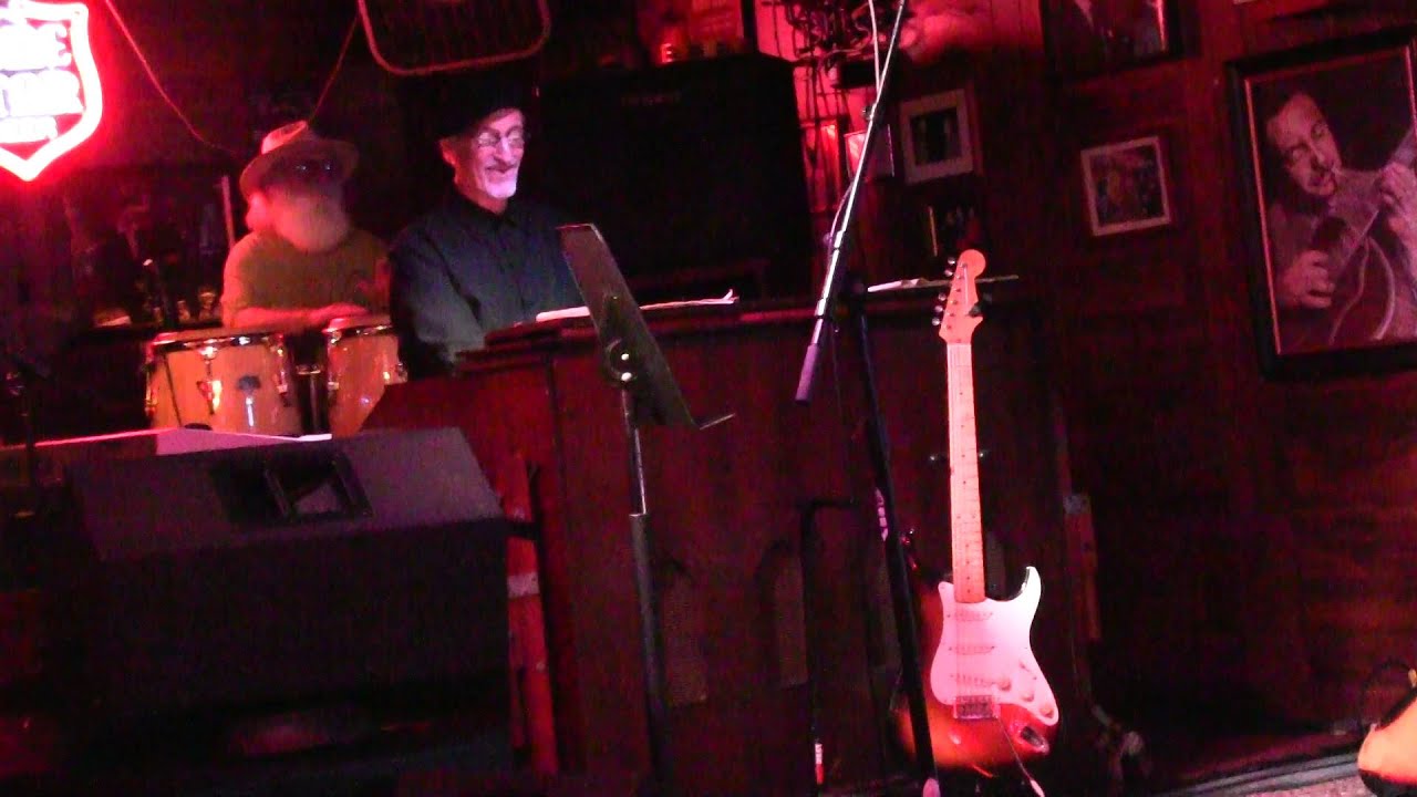 Bobby Counts Thursday Blues Jam - YouTube