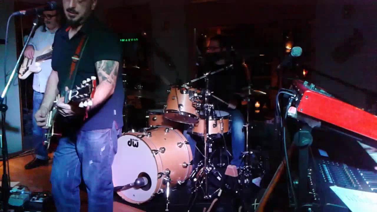 BLACK STRAT BAND -ROAD TO HELL - YouTube