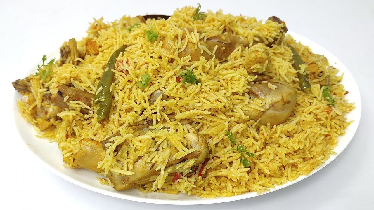 Hyderabadi Chicken Tahari | Chicken Pulao | Chicken Ki Tahari ...