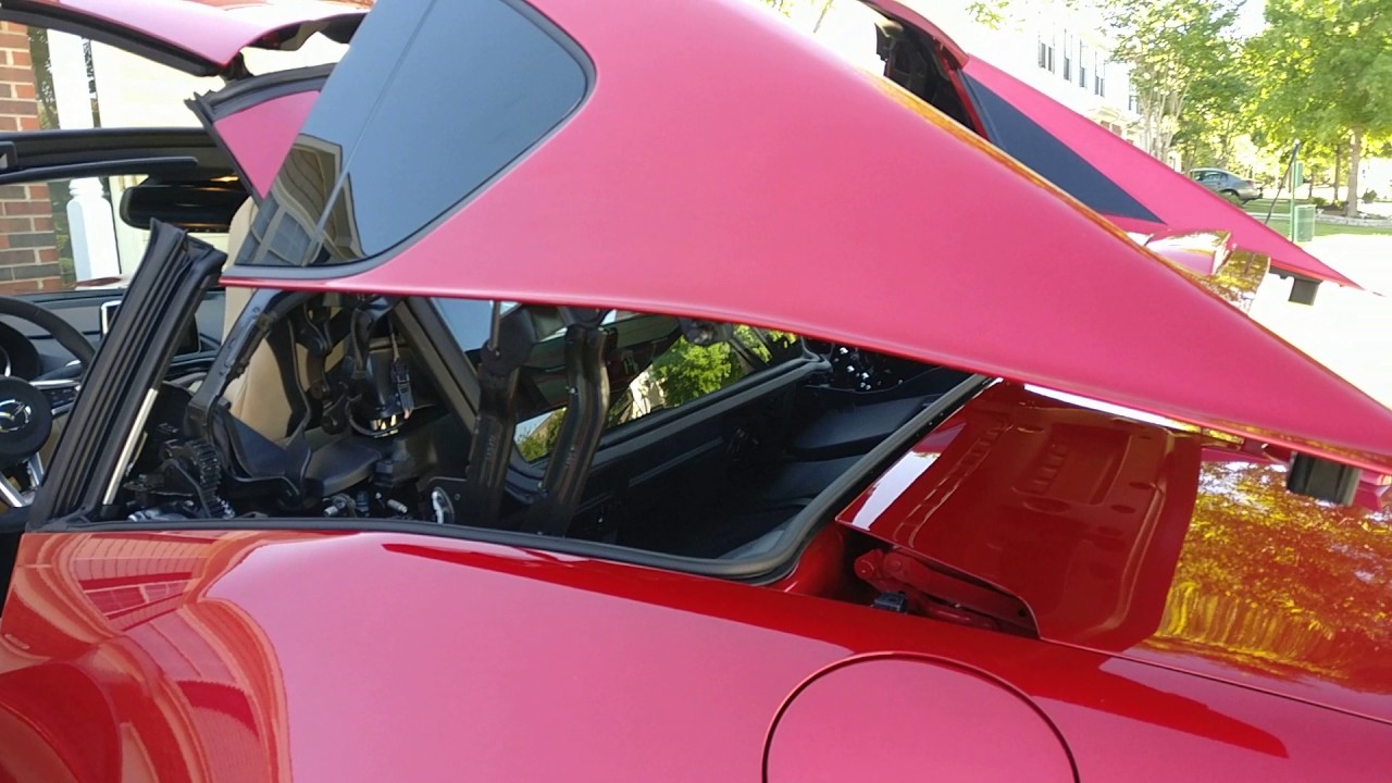 Inside the Mazda MX-5 Miata RF roof mechanism - YouTube